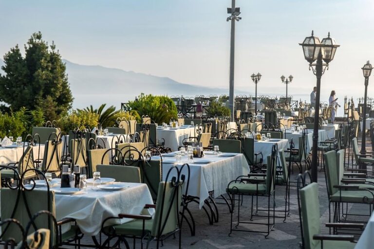 Lekuresi Castle: Things to do, restaurant, sunset & more!